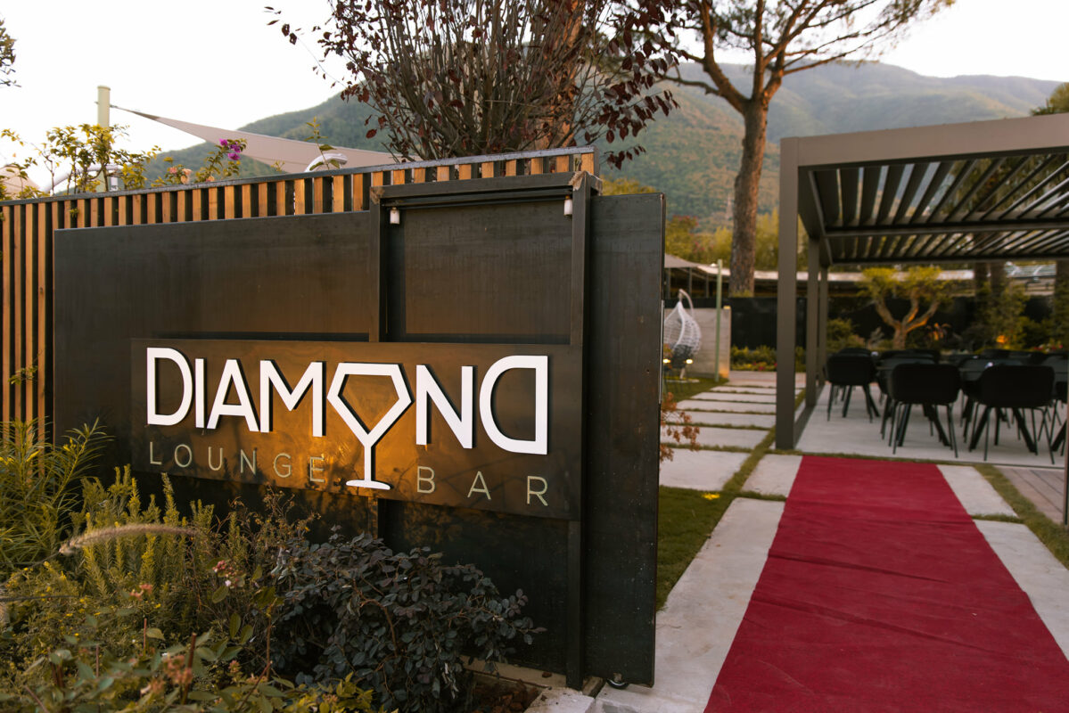 Diamond Lounge Bar - Sudarredi s.r.l